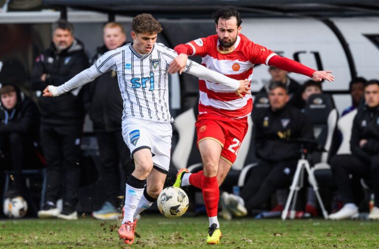 Archie Stevens: Ex Dunfermline Athletic loan kid joins Arsenal