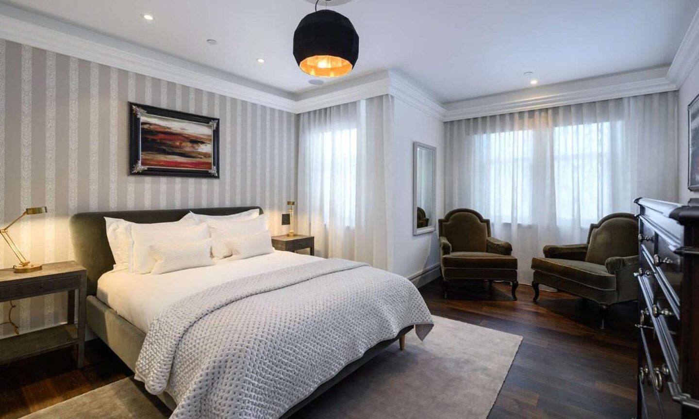 Luxury Hamilton Grand flat at St Andrews Old Course for sale