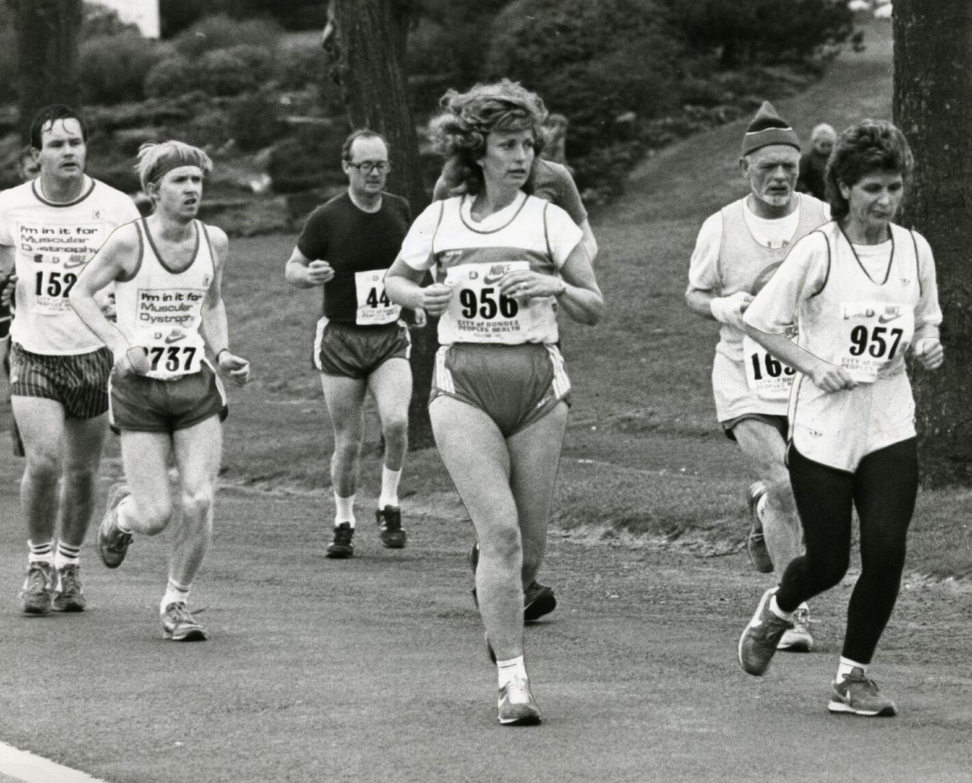 1985 Dundee Marathon runners battled the course & the elements
