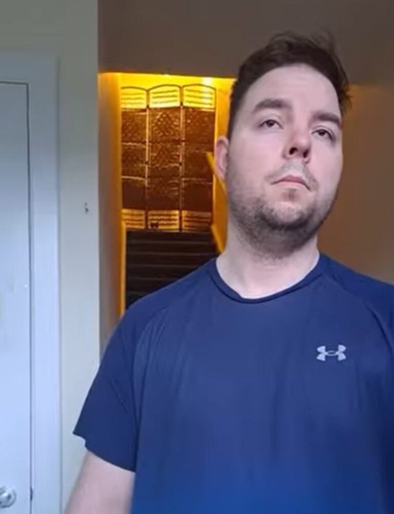 Paedophile hunters snared Perthshire man after multiple sick chats