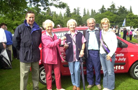 Mary, Dowager Countess of Strathmore and Kinghorne dies at 92