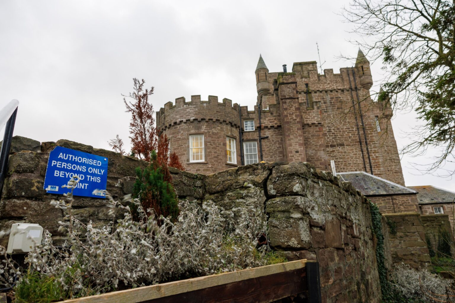 Castle Huntly: Open prison's rules explained