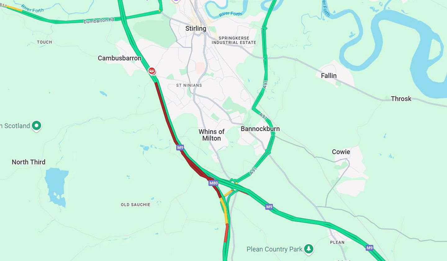 5 people taken to hospital after 4-vehicle crash on M9 near Stirling