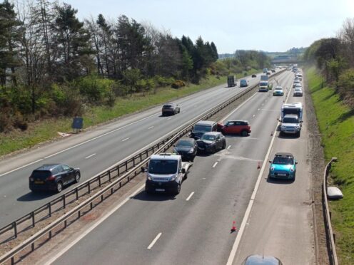 5 people taken to hospital after 4-vehicle crash on M9 near Stirling