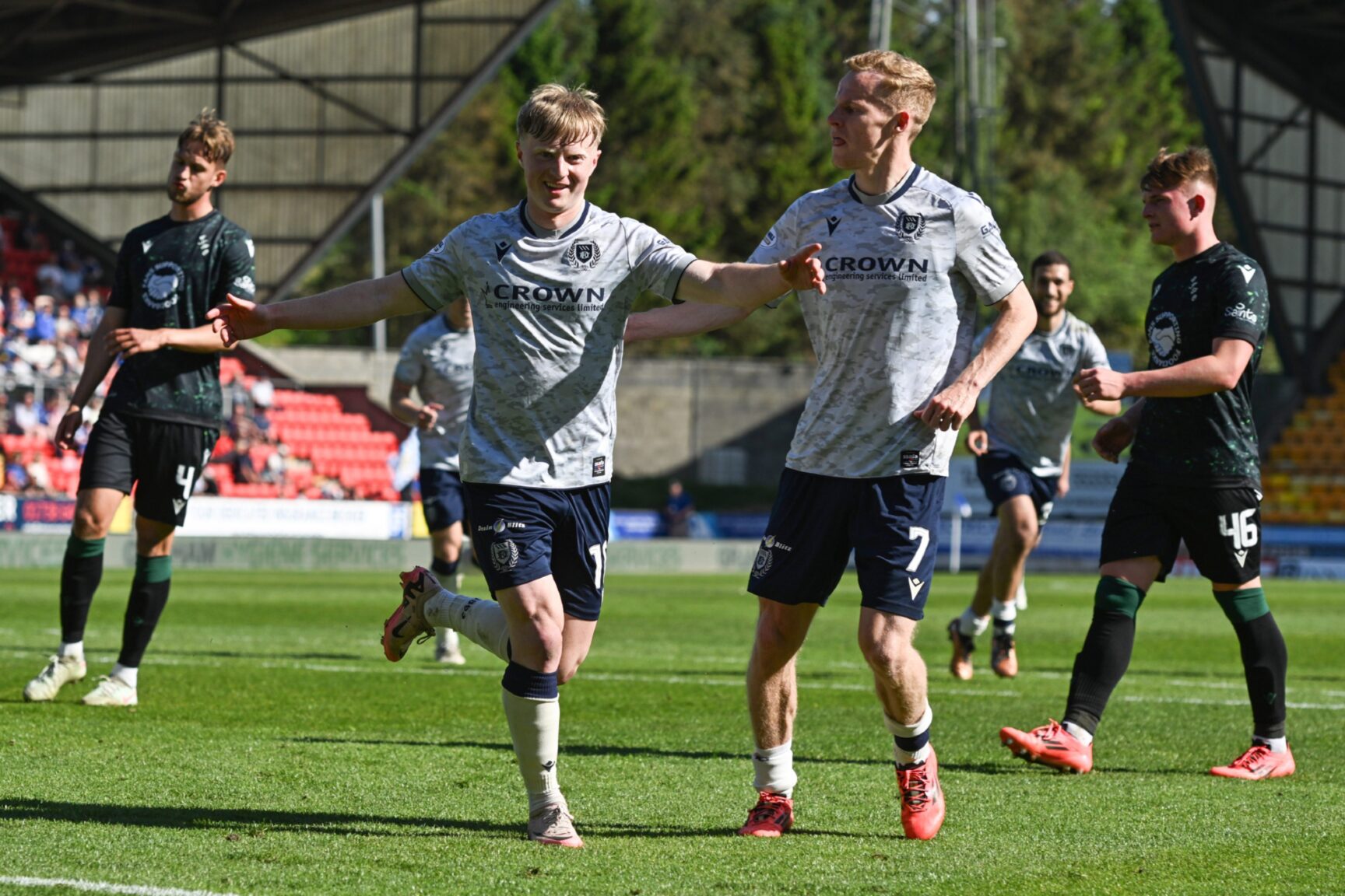Rangers star Lyall Cameron slammed for Dundee FC disrespect
