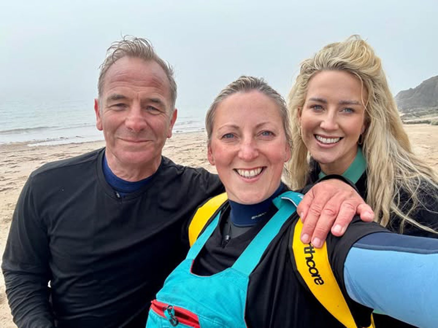 Robson Green films TV show in Broughty Ferry with Sheli McCoy