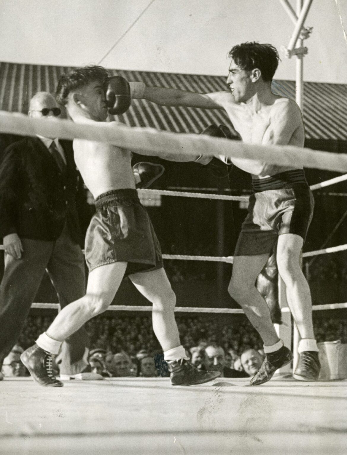 30 pictures from Dundee's boxing scene in days gone by