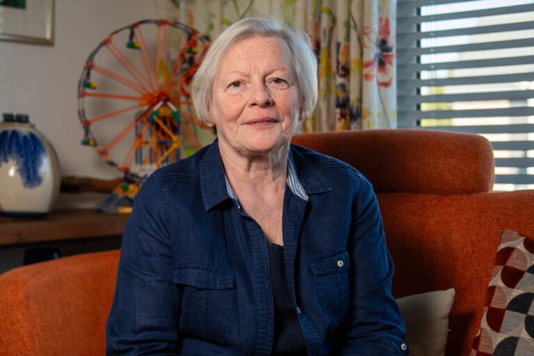 Perth pensioner who can “smell Parkinson’s” in pioneering research