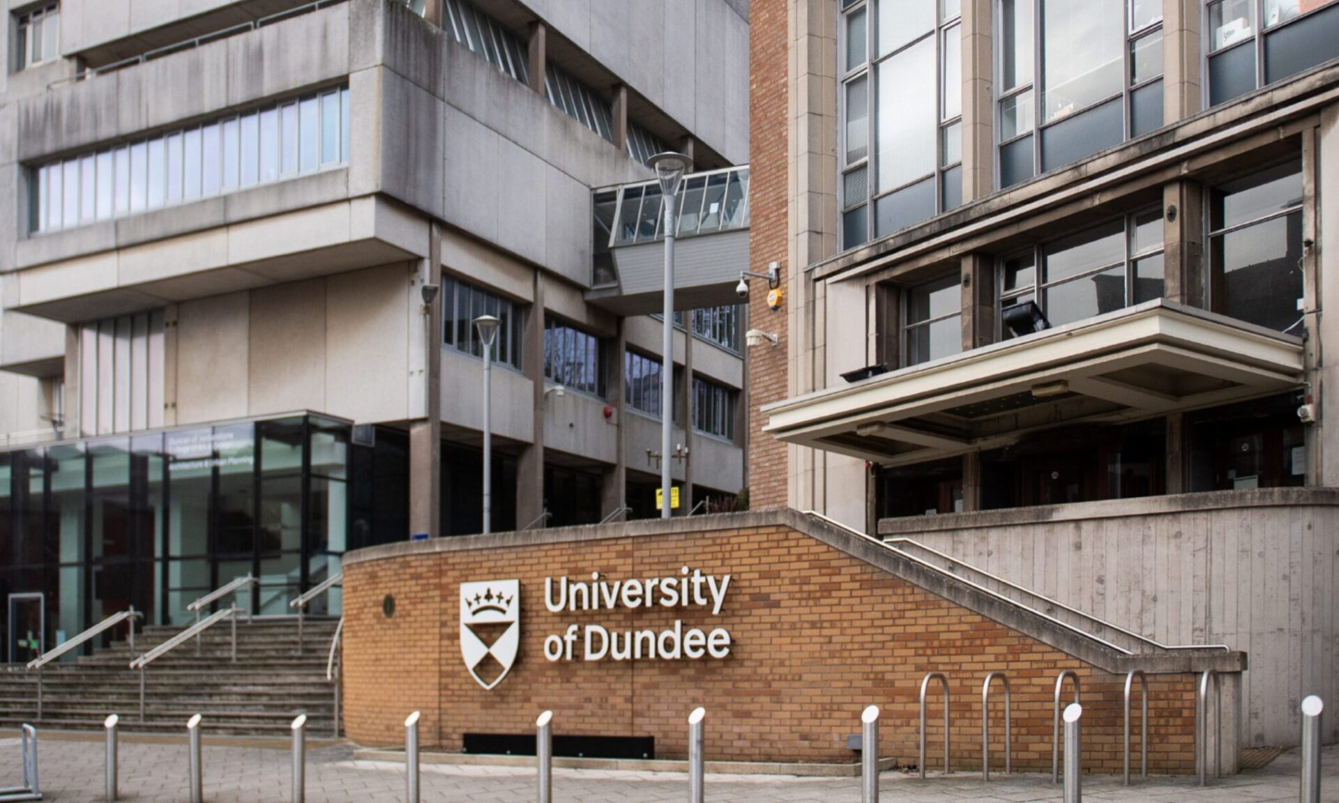 University of Dundee: Inside story of funding crisis