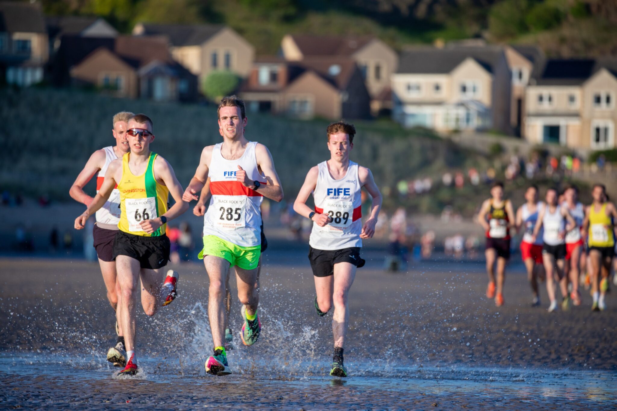 GALLERY: Black Rock '5' race returns to Fife coast - The Courier