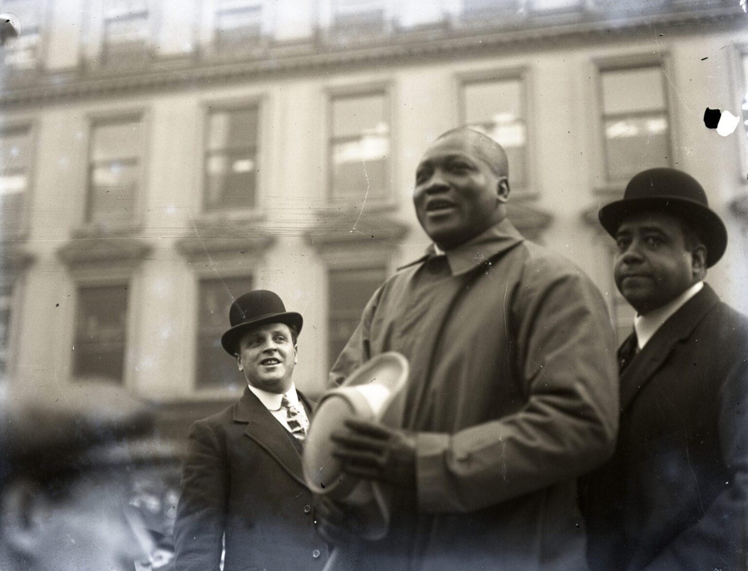 30 pictures from Dundee's boxing scene in days gone by