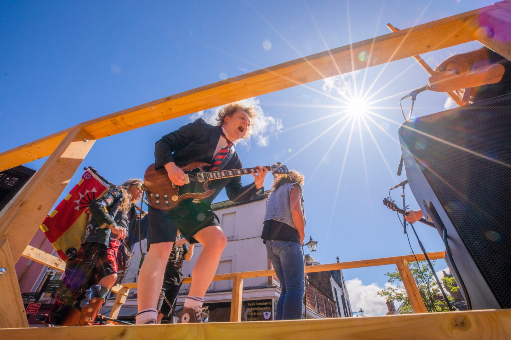 Great pictures as Kirrie gets its rocks off at Bonfest