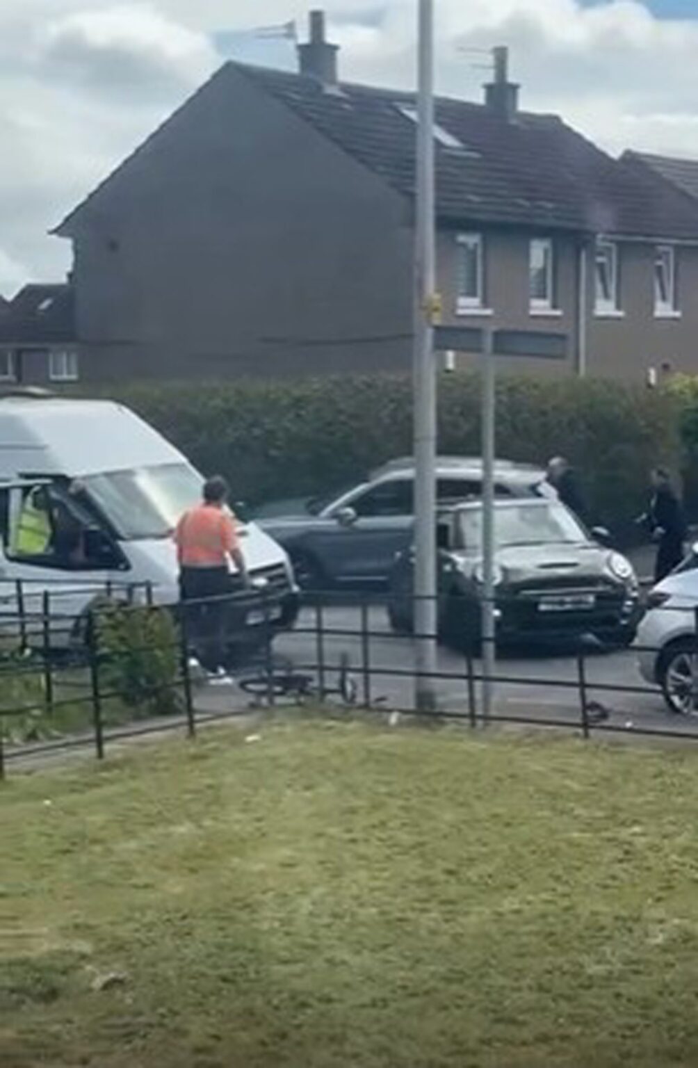 Moment 'gang fight' erupts on Dundee street