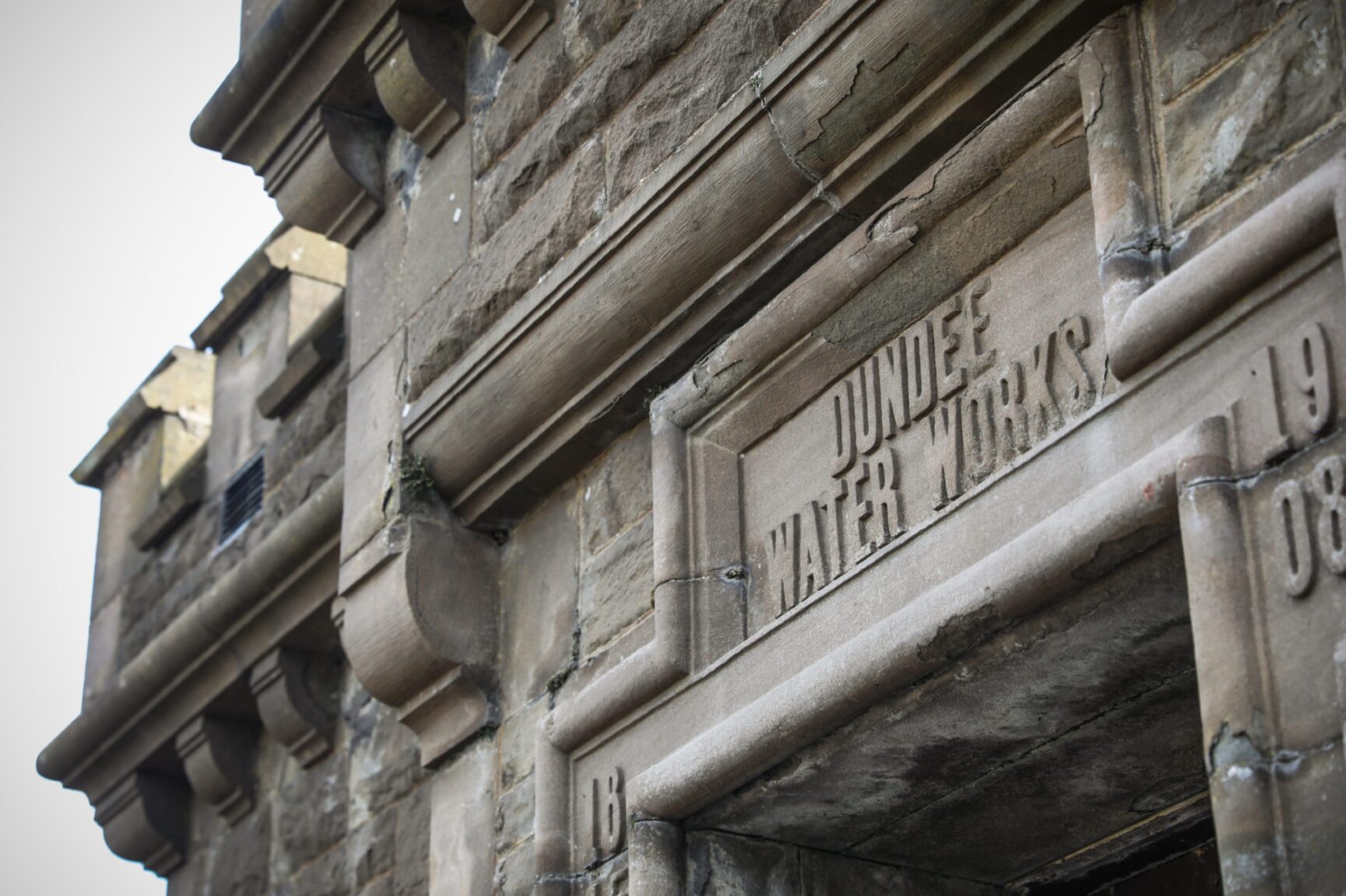 The story behind 3 of Dundee's tiniest and most beautiful buildings