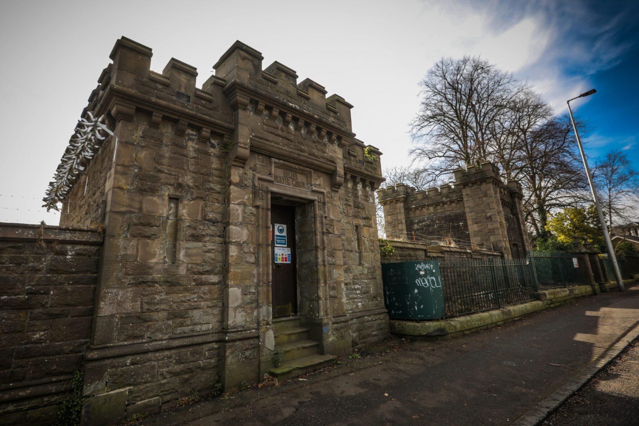 The story behind 3 of Dundee's tiniest and most beautiful buildings