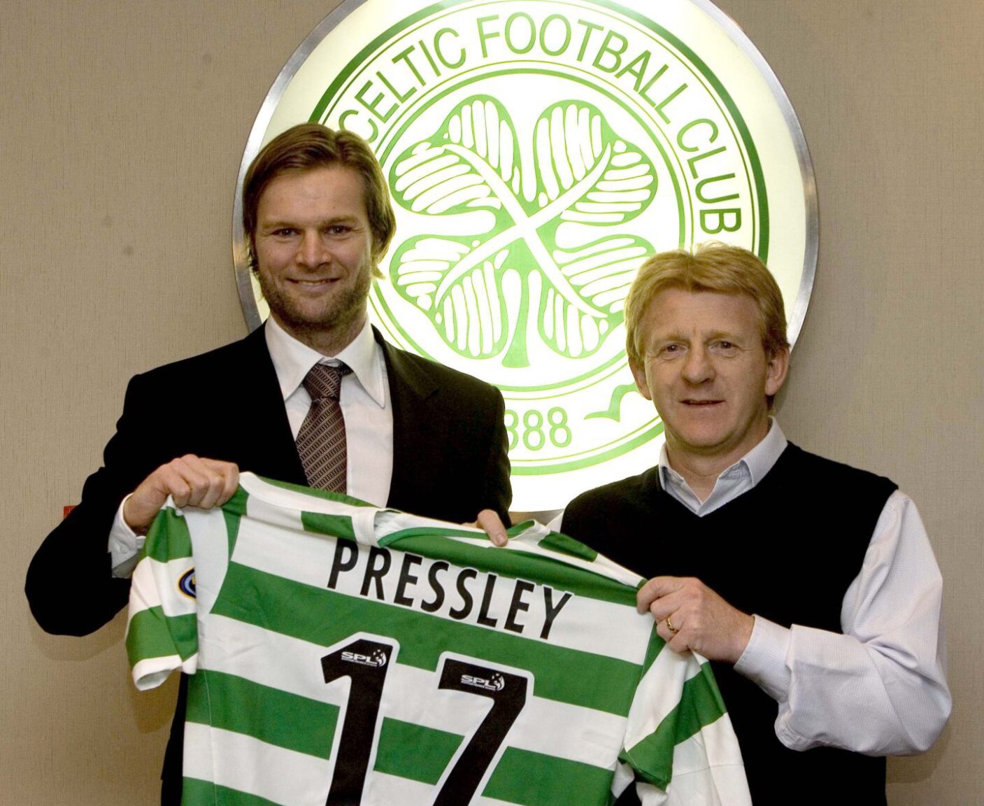 Gordon Strachan hints at Dundee transfer desire in January