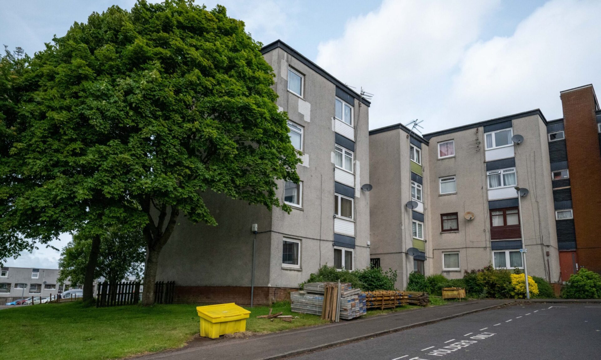 Dundee flat owners stonewalled by council on £1m lighting bill