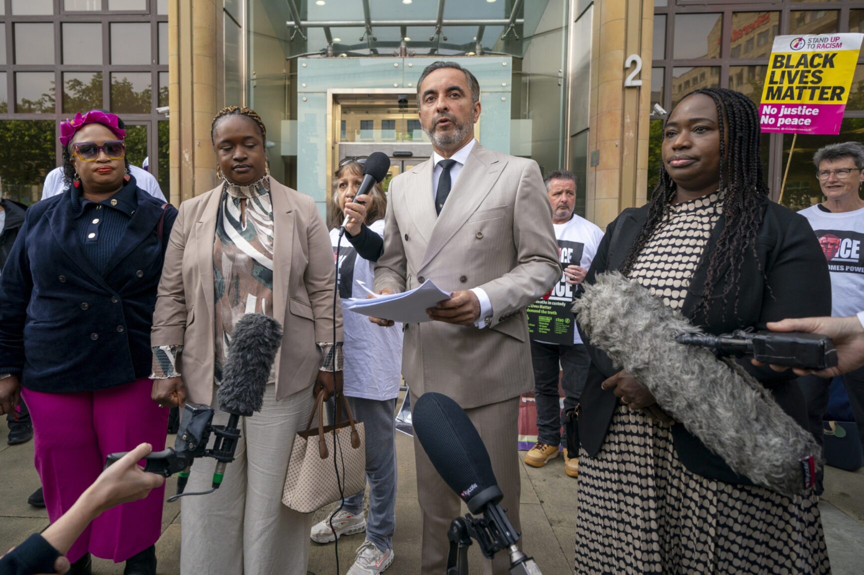 Sheku Bayoh inquiry told chair's independence 'torpedoed'