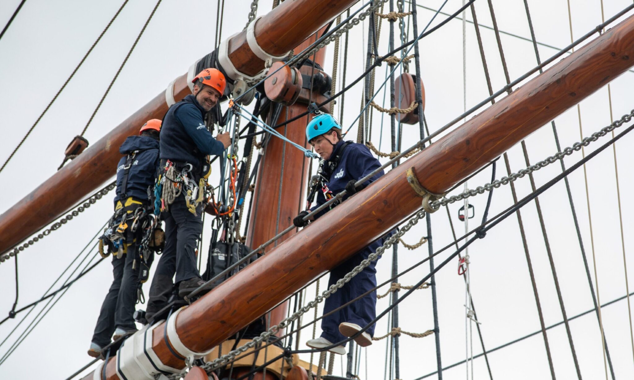 Lorraine Kelly and Dan Snow launch RRS Discovery mast climb