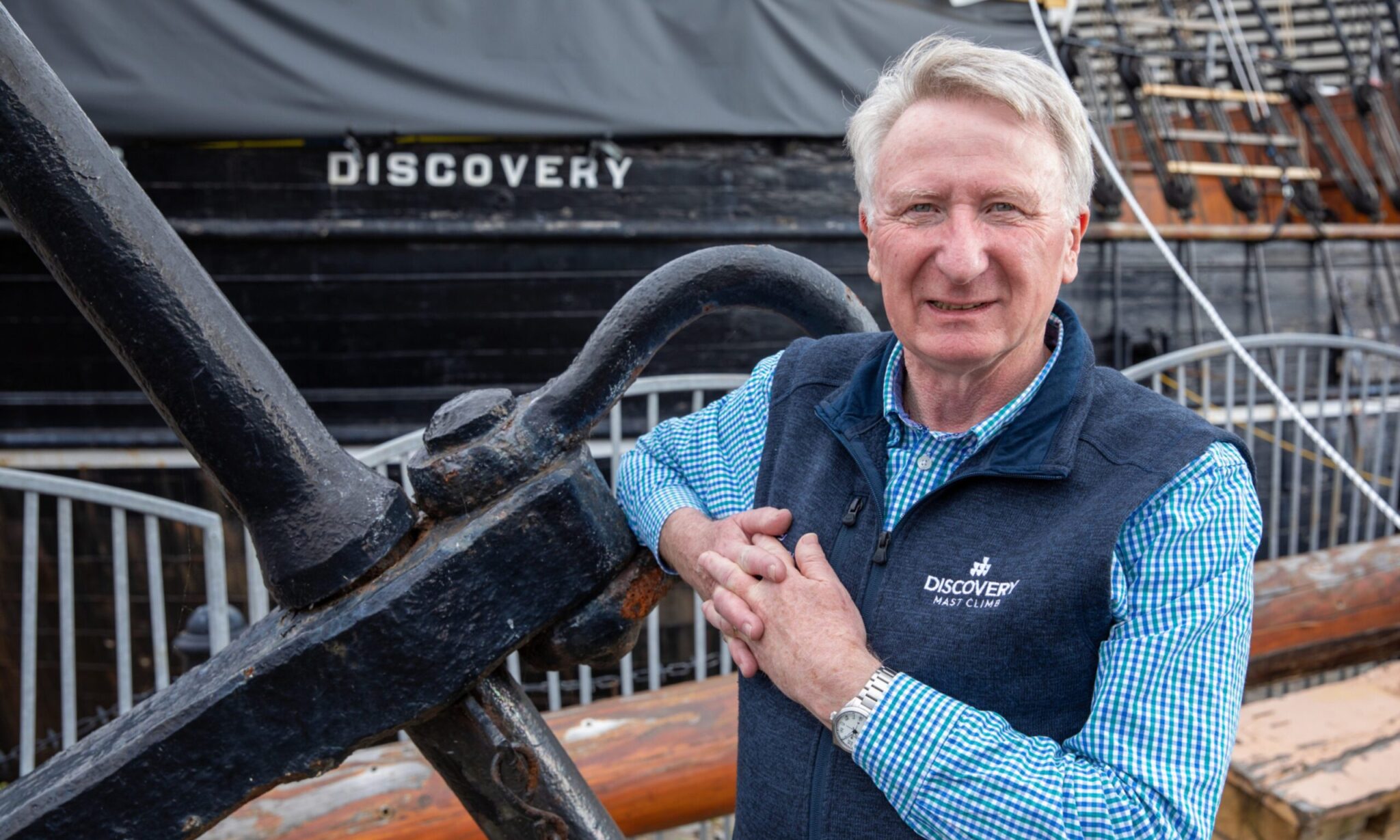 Lorraine Kelly and Dan Snow launch RRS Discovery mast climb