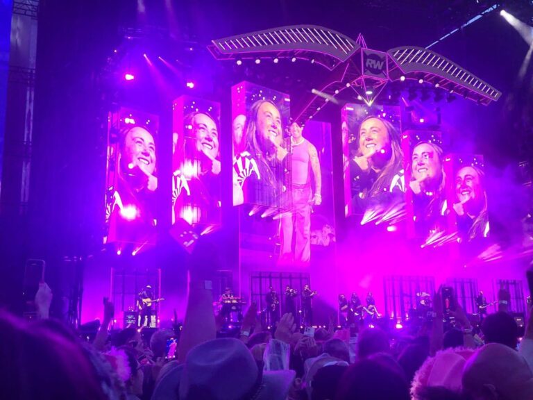 Dundee superfan's story behind Murrayfield Robbie Williams kiss