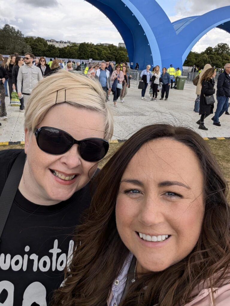 Dundee superfan's story behind Murrayfield Robbie Williams kiss