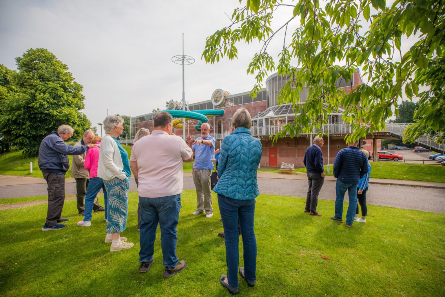 Bell's Sports Centre campaigners protest Thimblerow pool plan