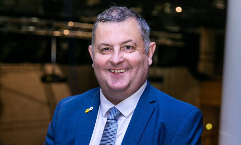 Fife Council leader faces no confidence vote over David Graham