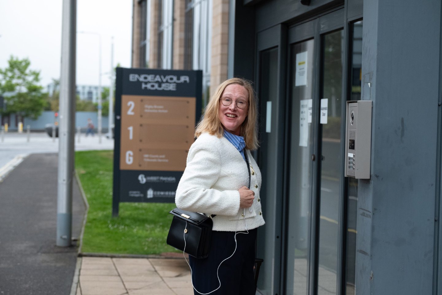 Over 430 Dundee University staff apply for redundancy