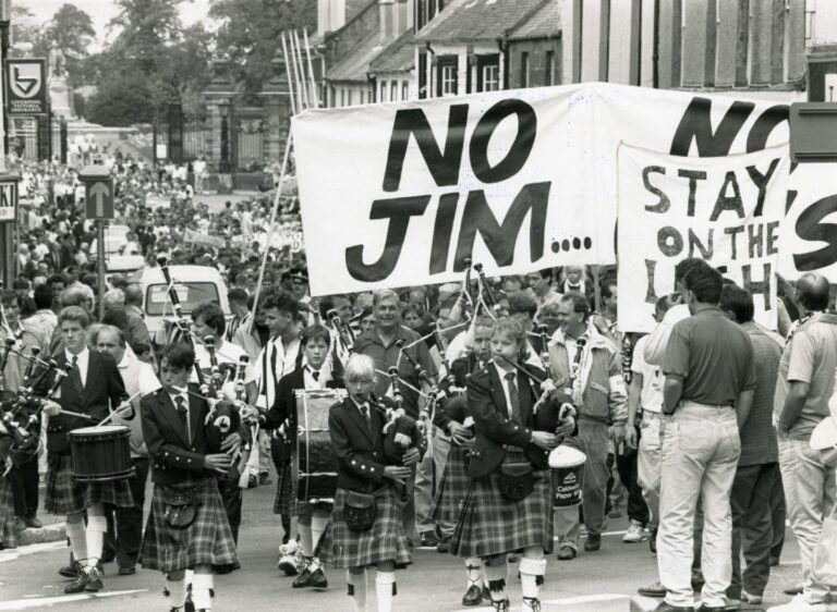 Stuart Adamson fought to save Jim Leishman from Dunfermline exit
