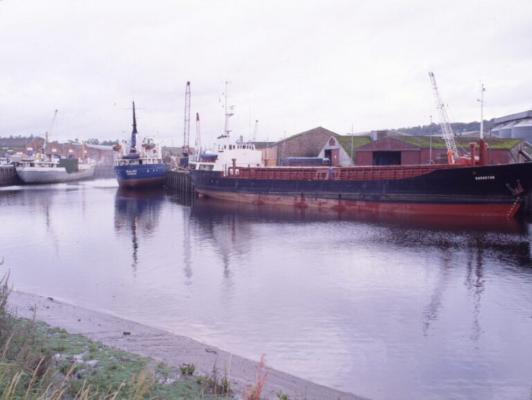 Unseen photos show Perth landmarks in 1980s and 1990s - The Courier
