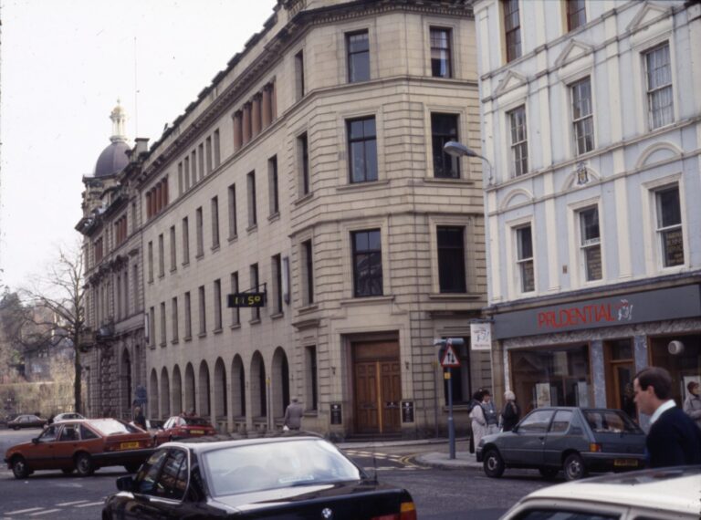 Unseen photos show Perth landmarks in 1980s and 1990s - The Courier