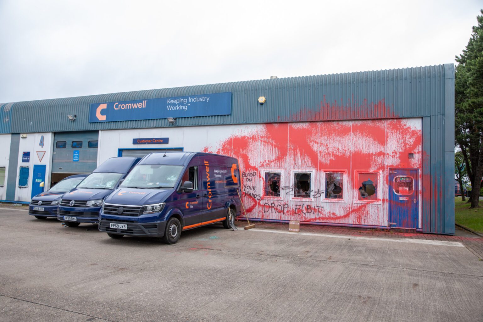 Cromwell Tools in Glenrothes targeted by pro-Palestine protesters