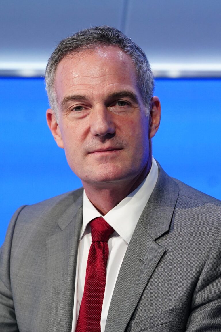 Government to open Dundee restaurant in bid to tackle poverty