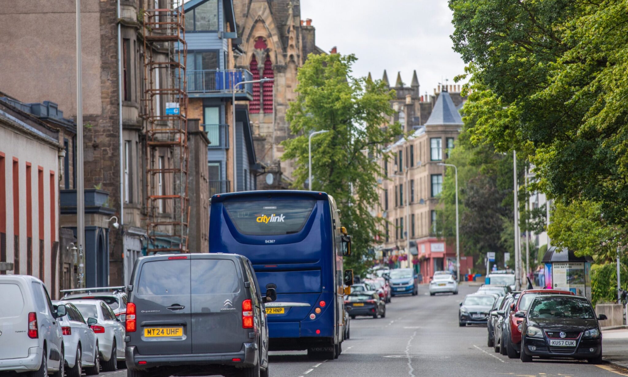 Citylink performs U-turn over buses on Perth Road, Dundee
