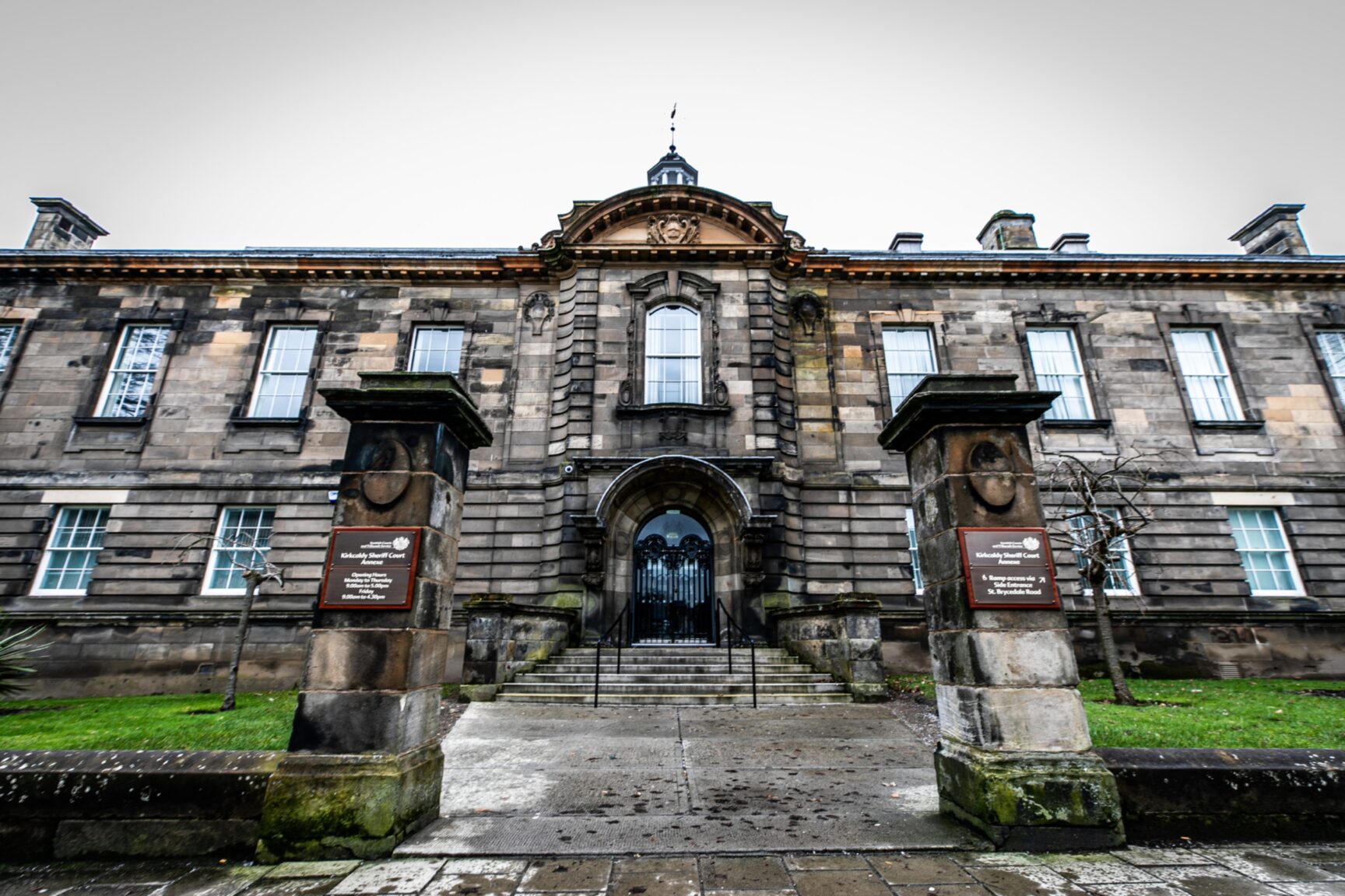 Care round-up: Ex-NHS Tayside doctor in 'sex remarks' claims