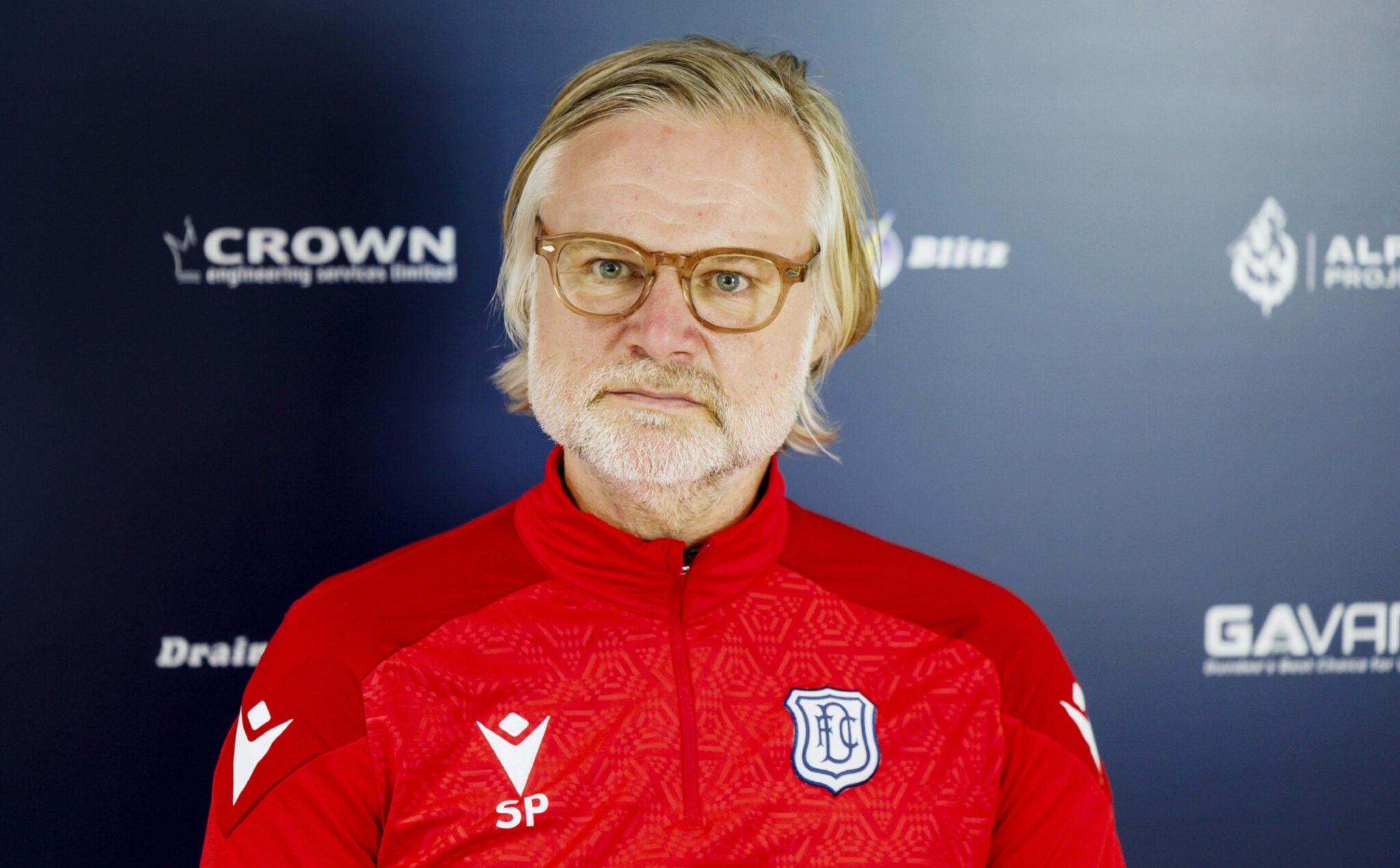 Steven Pressley hails Dundee 'standards setter'