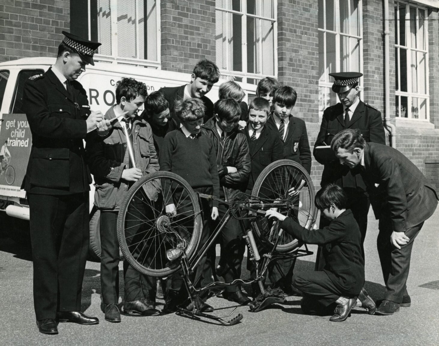 Pictures of Dundee in 1970 include Deep Purple at the Caird Hall
