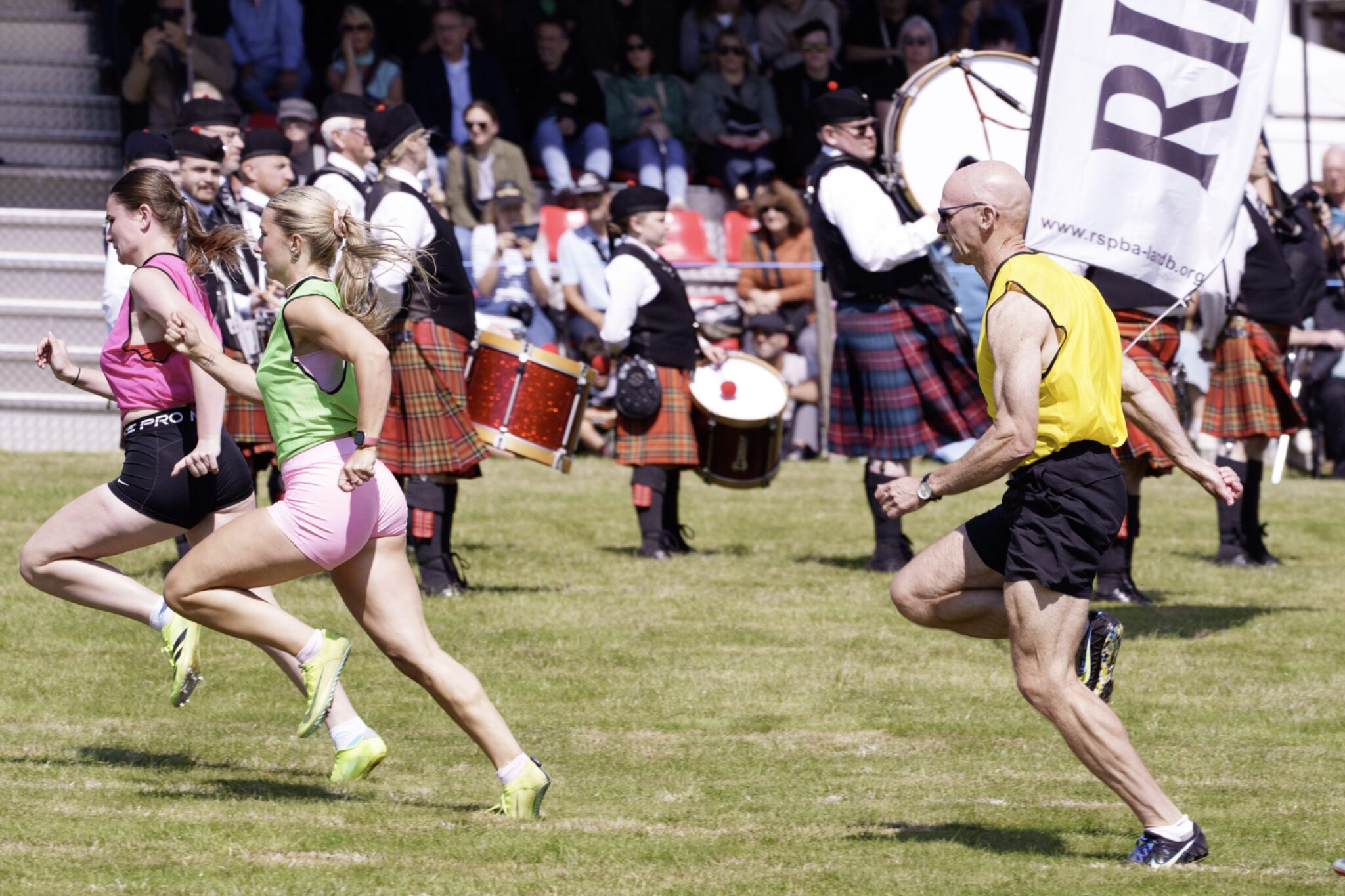 Bridge of Allan Highland Games 2025: Photos of impressive feats