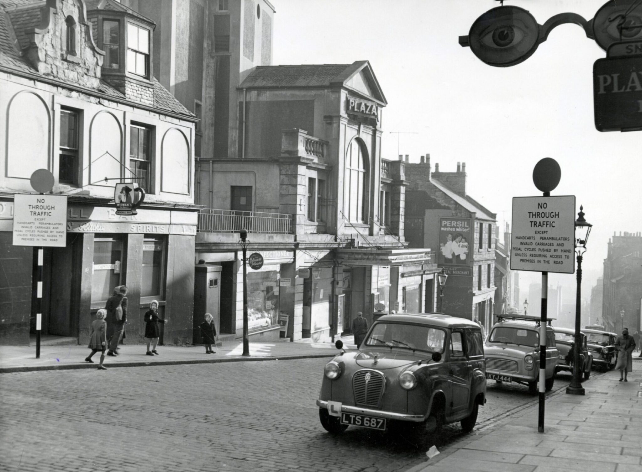 Picture gallery captures glory of old Dundee cinemas | The Courier
