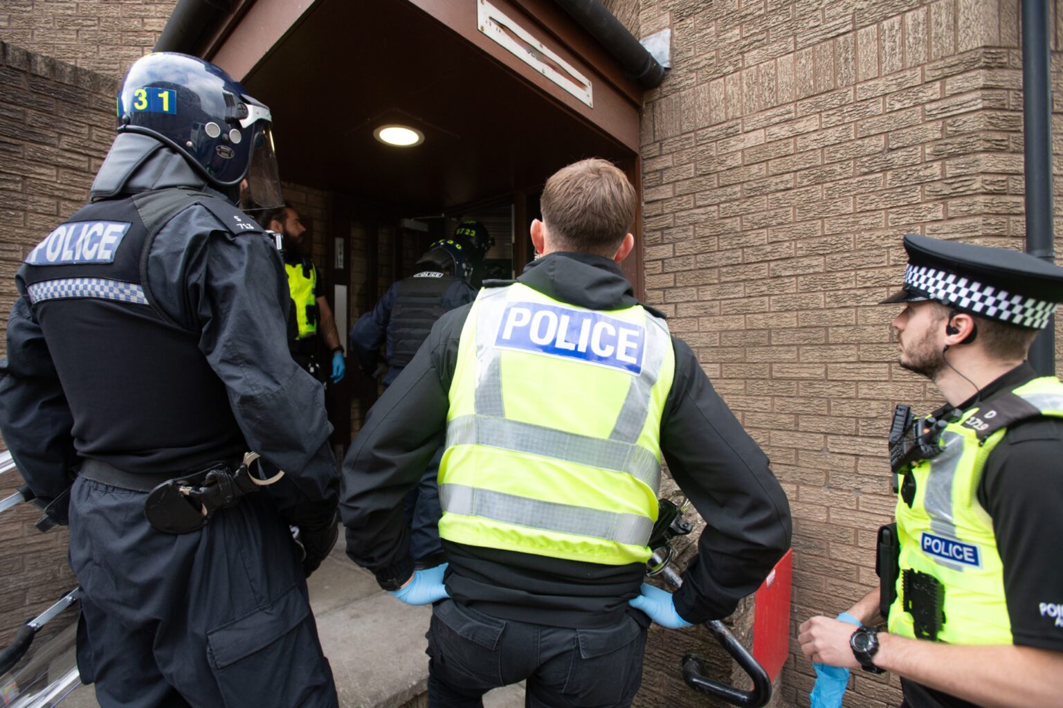 Police raid 7 Dundee homes in organised crime crackdown