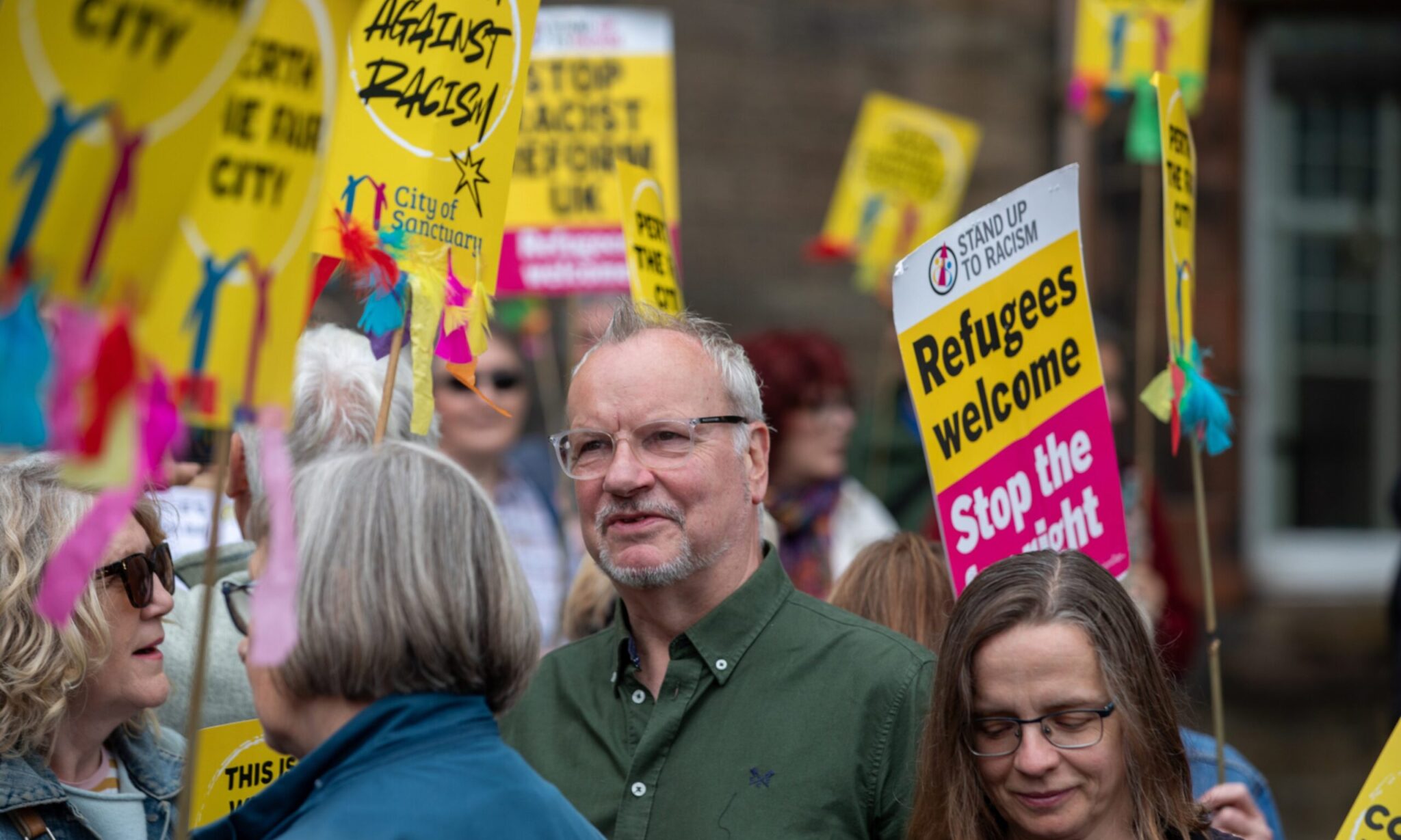 Anti-immigration groups and counter-protesters in Perth stand-off