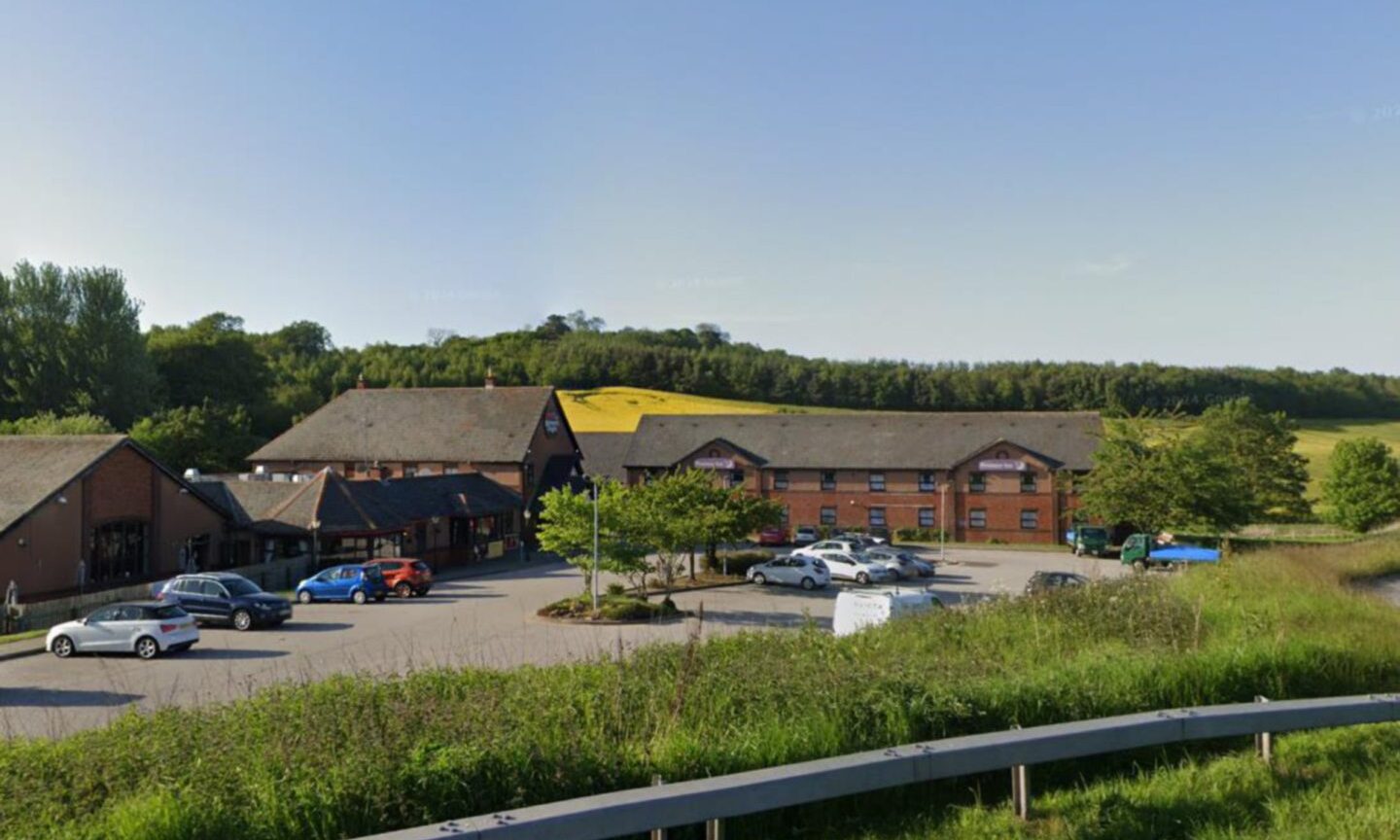 We dine at the new Monifieth Farm Hotel and Restaurant