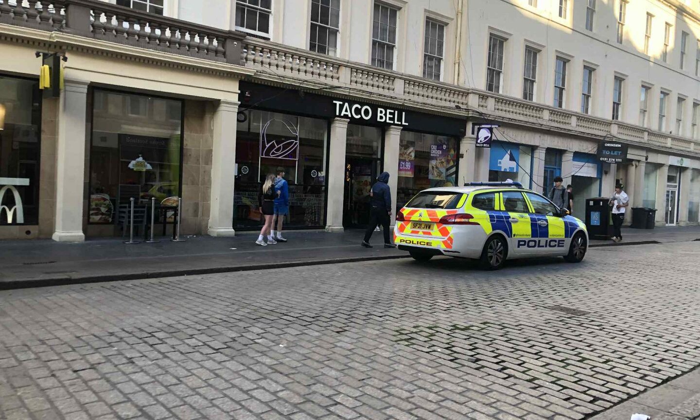 Police called to attack outside Taco Bell in Dundee