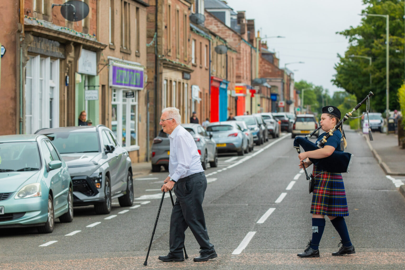 OAP, 99, comes home to Alyth to complete 28km walking challenge