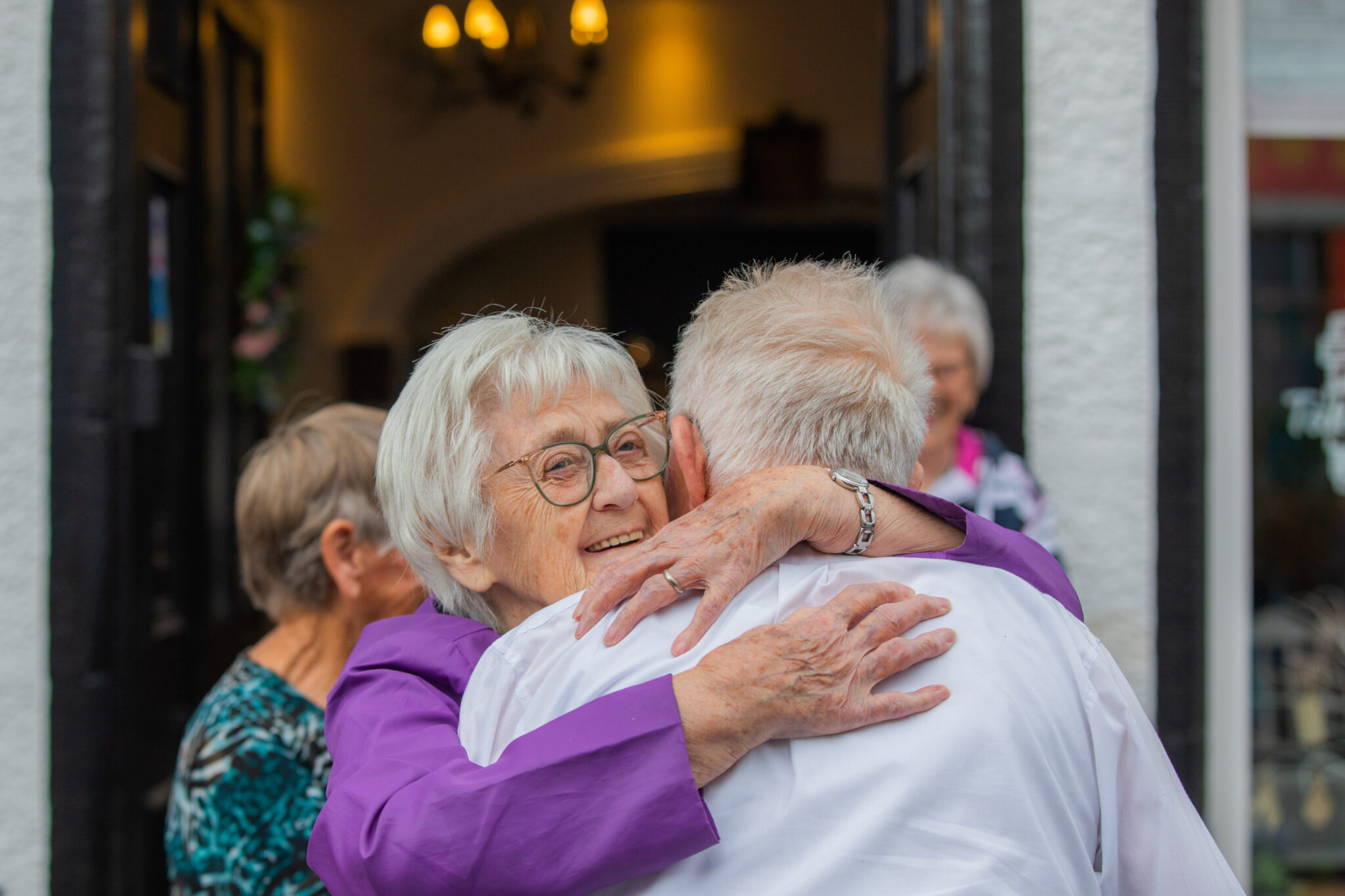 OAP, 99, comes home to Alyth to complete 28km walking challenge