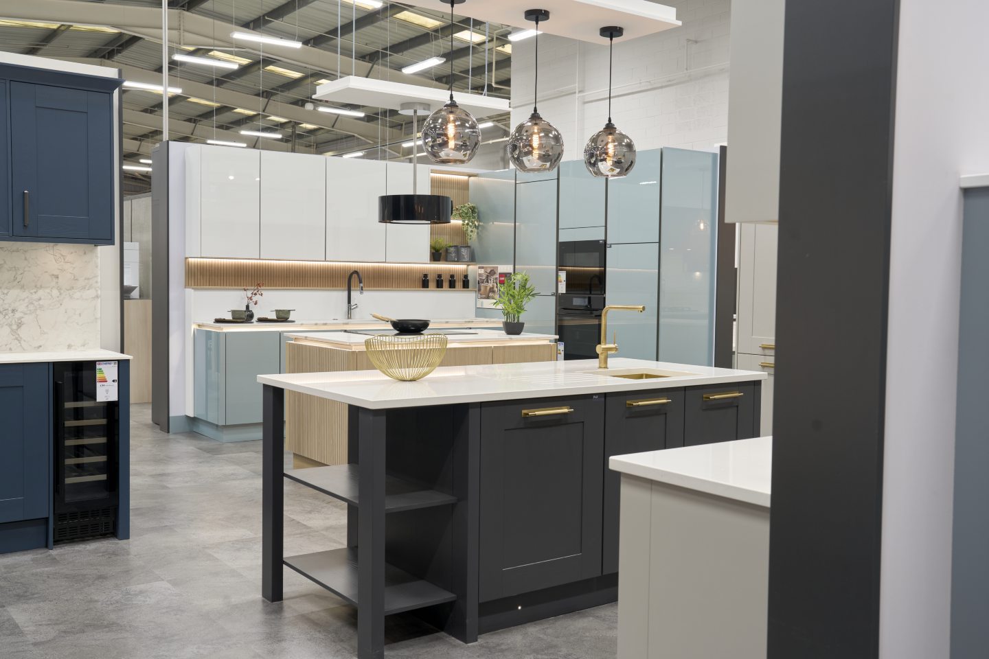 First look inside as huge new Wickes store opens in Dunfermline