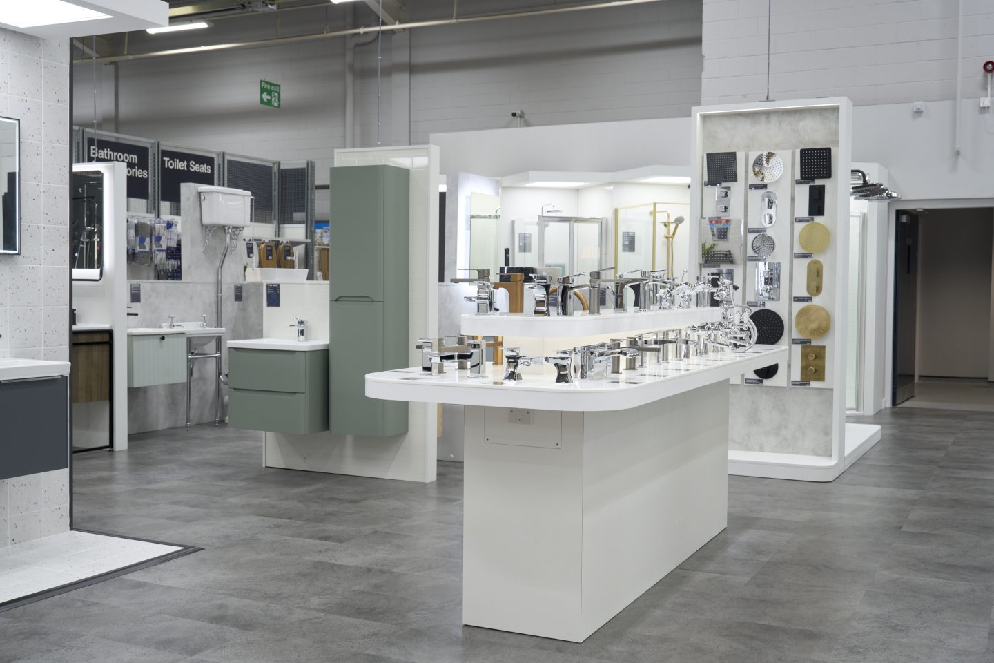 First look inside as huge new Wickes store opens in Dunfermline