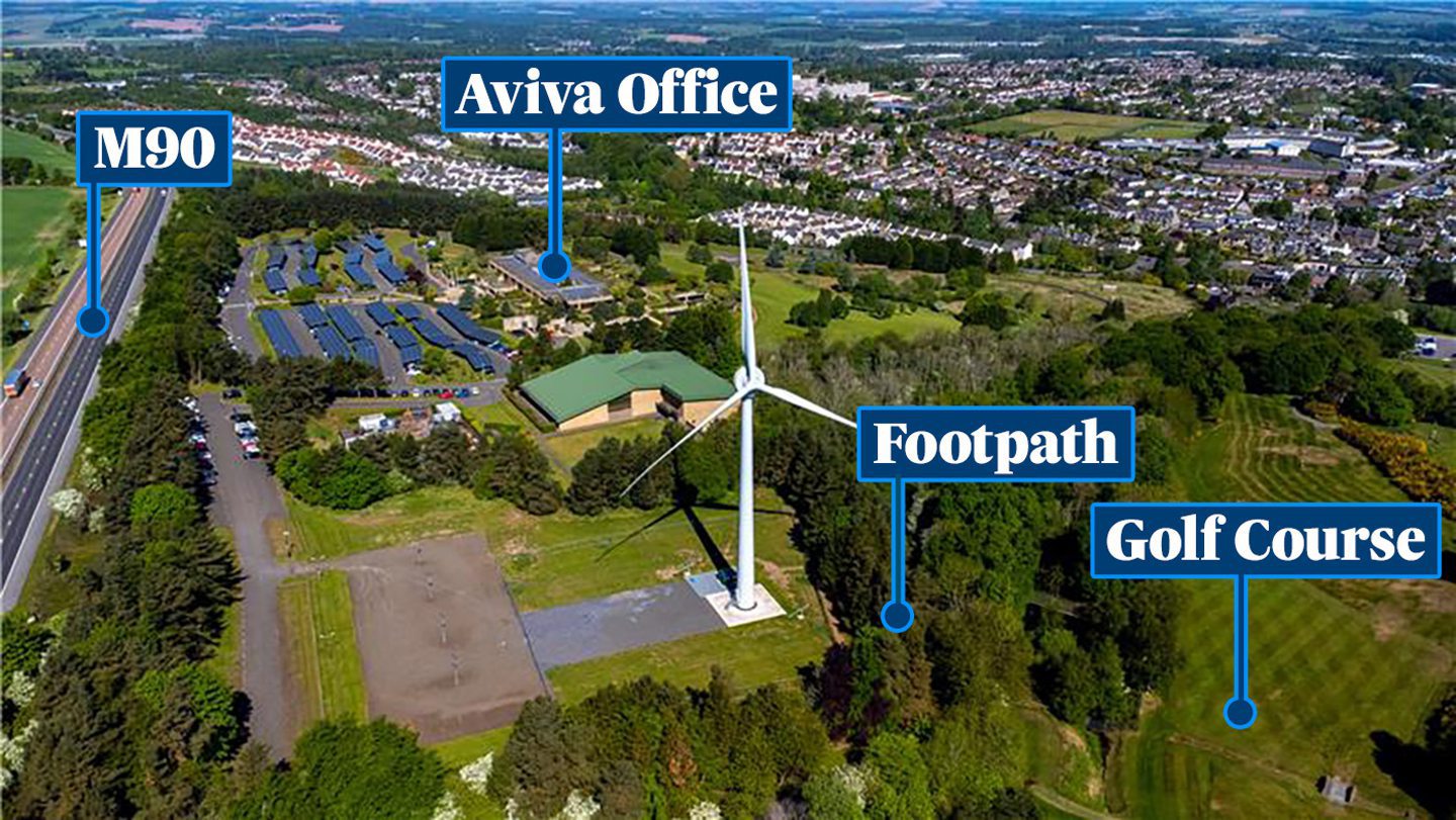 Perth Aviva video shows blades snapped yards from path