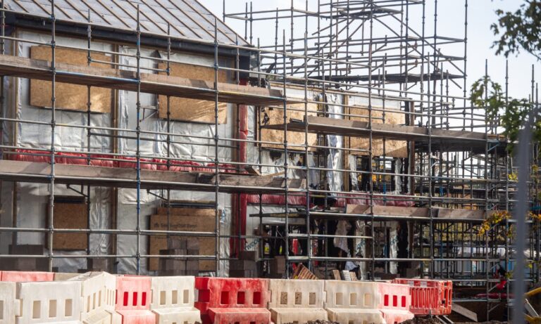 Newbuild Dundee houses destroyed in major building site fire